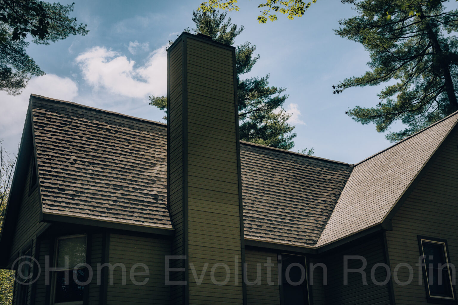 How to Inspect Your Chimney in Winter and When to Call Professionals